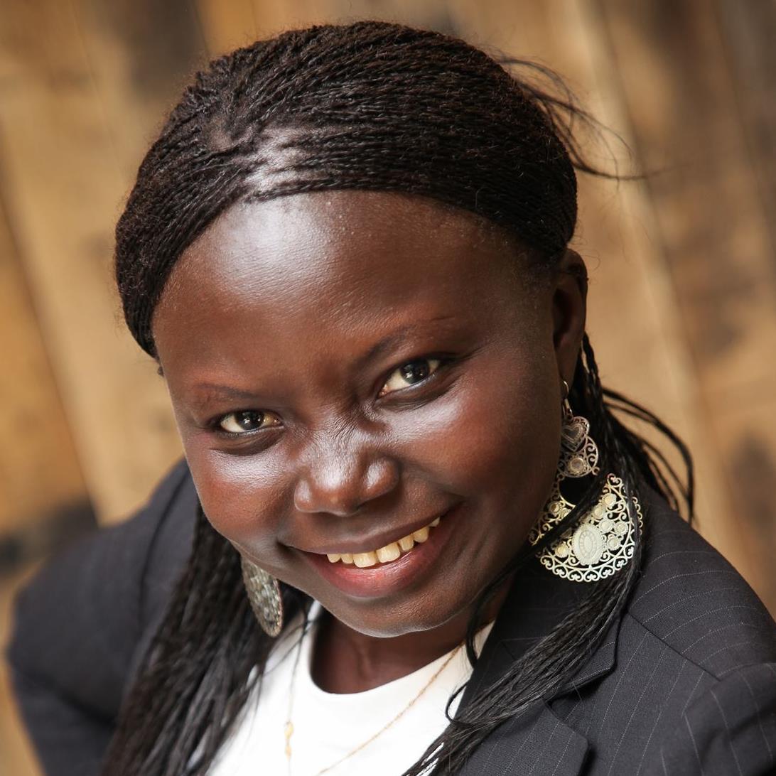 La journaliste camerounaise Dorothée Danedjo Fouba dans la cohorte inaugurale de la Communauté ...